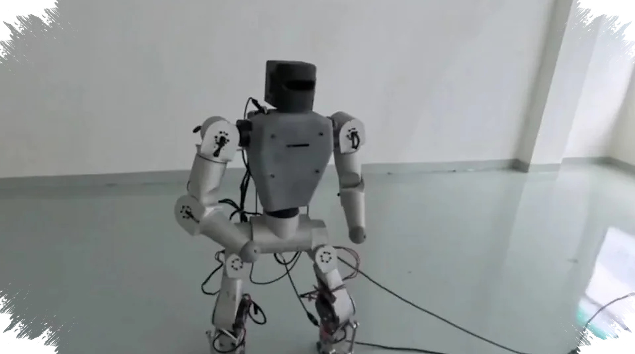 Robot Humanoid Sub-3 Juta Ini Mengincar Lab Developer, Bukan Mainan Meja