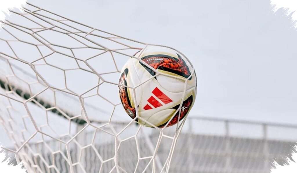 Adidas Torfabrik Kembali Ke Bundesliga, Simbol Lama Yang Menentukan ...