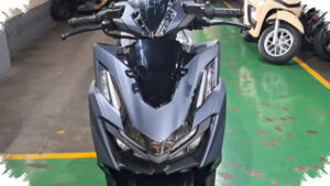Honda Vario 160 vs Yamaha Cygnus Gryphus, Saat Praktis Murah Menantang ...