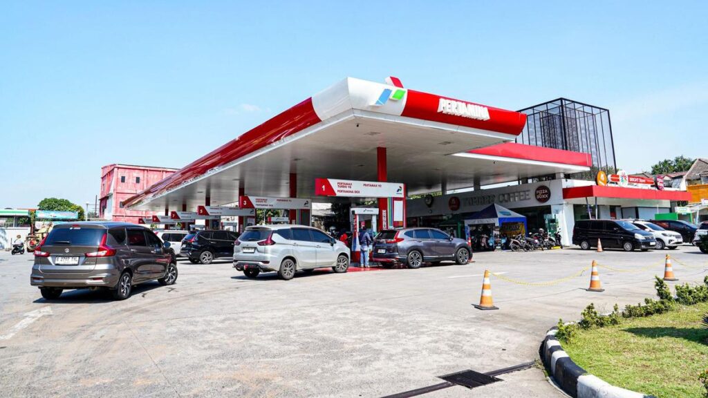 Harga Solar Nonsubsidi Turun Rp3.000 Per Liter, Kabar Lega Untuk ...