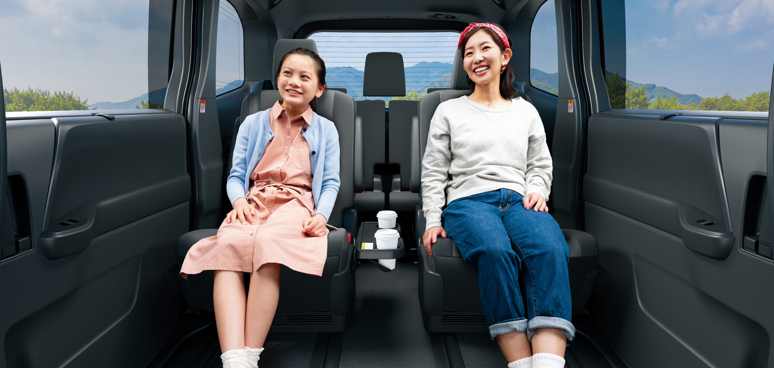 Suzuki Landy 2026 Makin Serius Jadi MPV Keluarga, Kini Full Hybrid dan ...