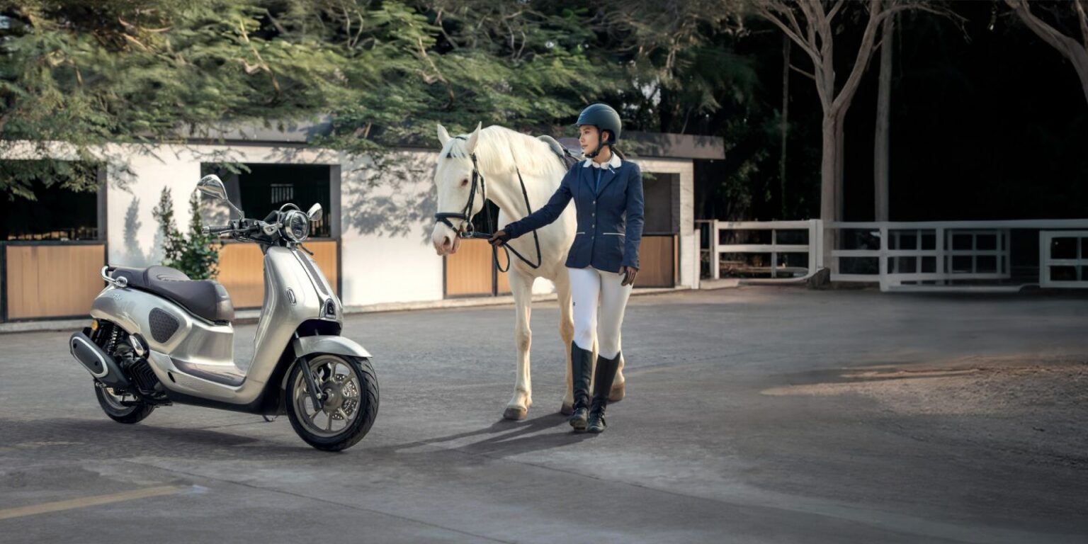 Honda NWF150 2026 Hadir, Skuter Retro Premium 150 Cc Ini Bawa Radar ...