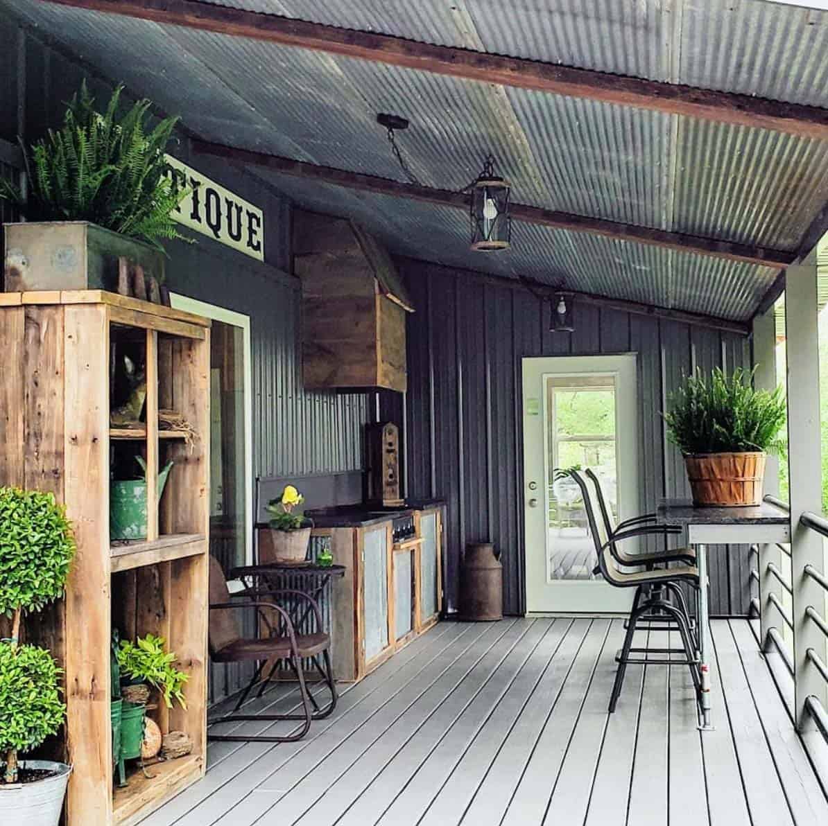 Lantai Teras Motif Kayu Ini Membuat Rumah Desa Sederhana Terasa Lebih ...