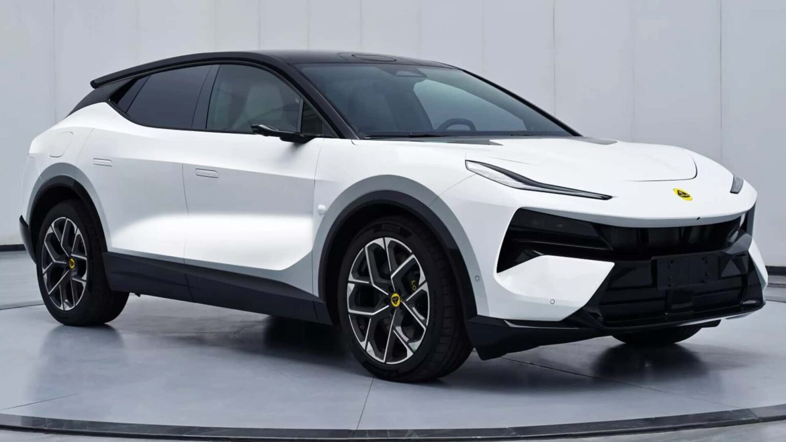 Lotus Putar Arah, Mobil Listrik Penuh Ditunda Dan Bensin Kembali Dipakai
