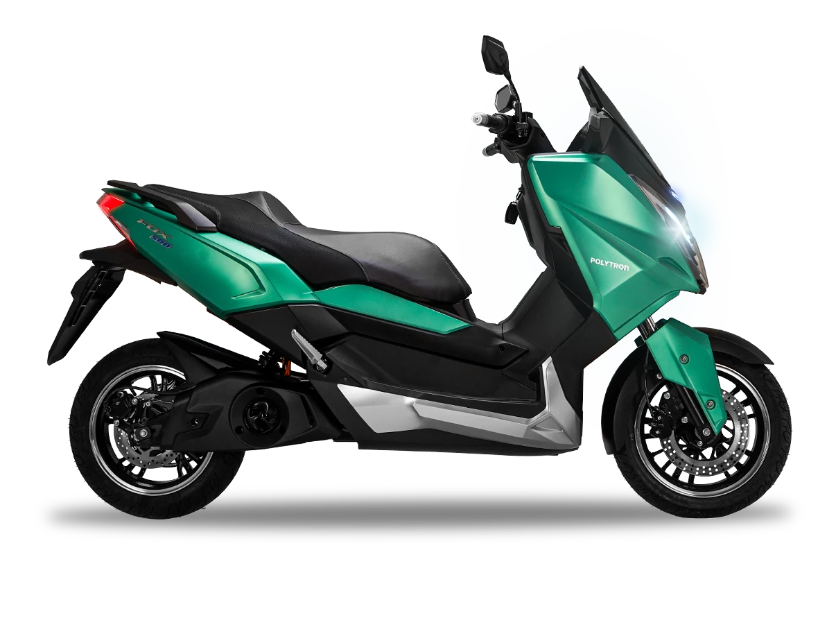 Sekali Cas 130 Km, Polytron Fox 500 Datang Dengan Aura Skutik Premium