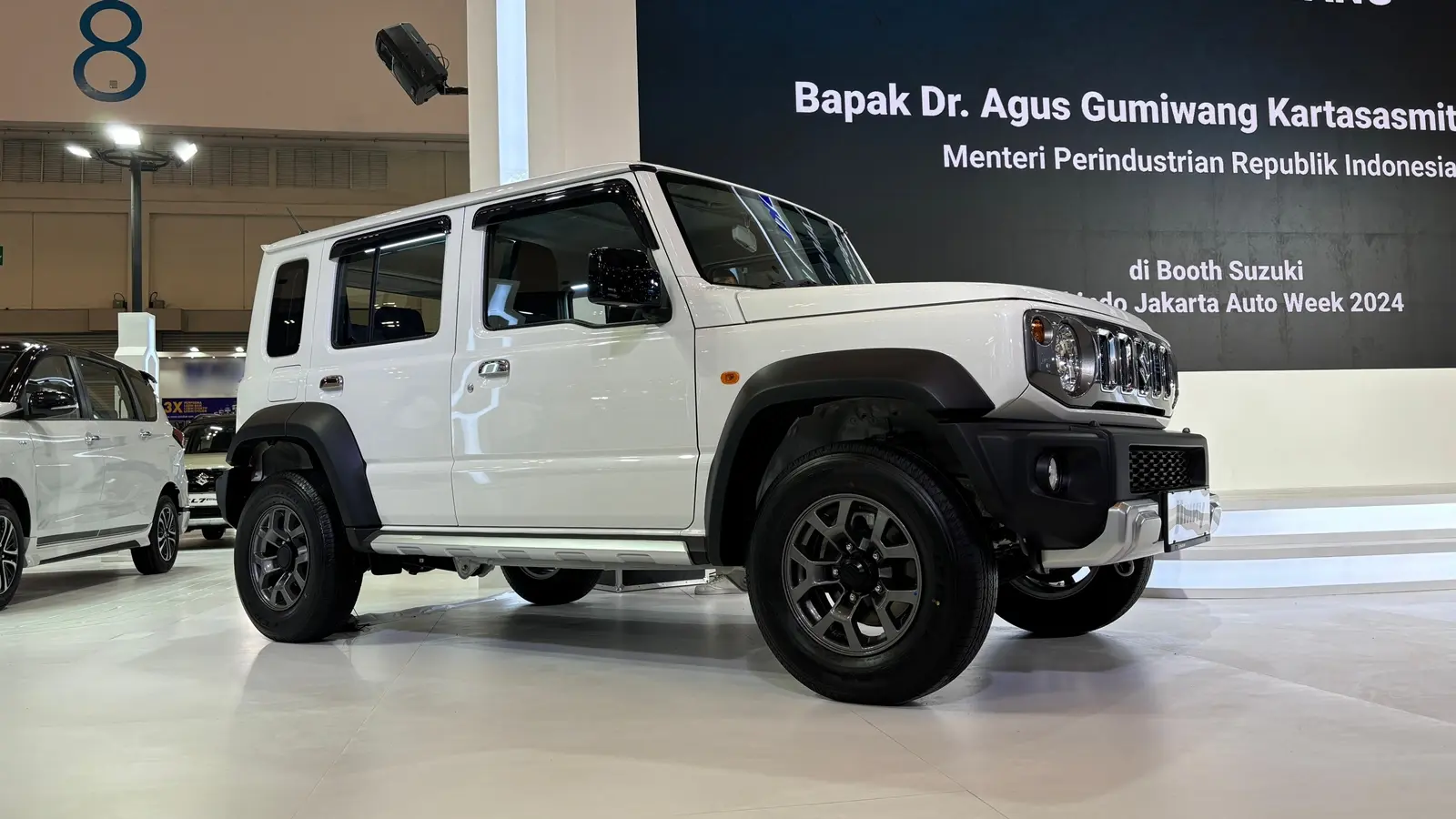 Suzuki Jimny 5 Pintu Rhino Edition, Tambahan Gagah yang Bikin Jimny ...