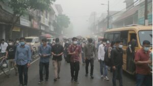 Udara Kotor Tak Hanya Melukai Paru-Paru, Diam-Diam Menggerus Mental