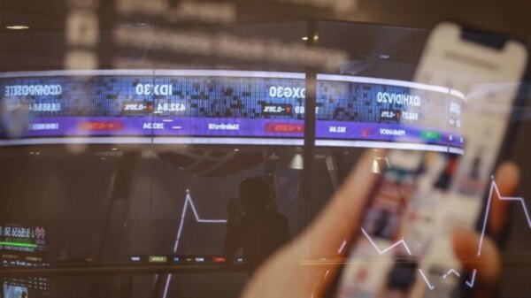 Usai Lunch Break, IHSG Kian Tertekan, Jebol 6.000 dan Melorot ke 5.925